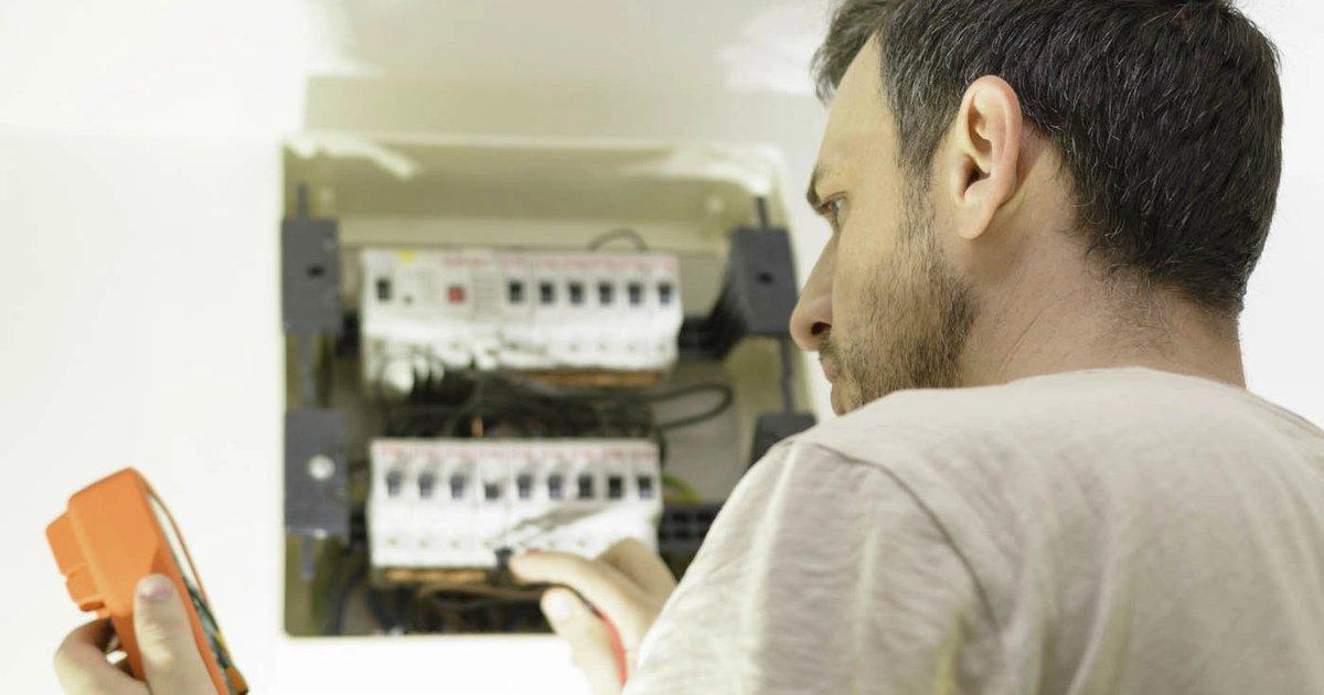 Fuse Box Repair or Replacement Service | Tradespeople | Housekeep